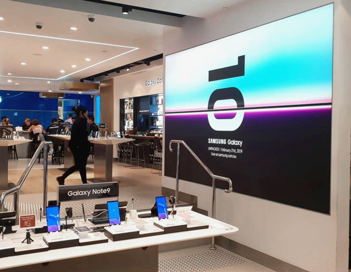 Retail Displays Atlanta GA - Retail Signage Kennesaw GA | Parallax Digital